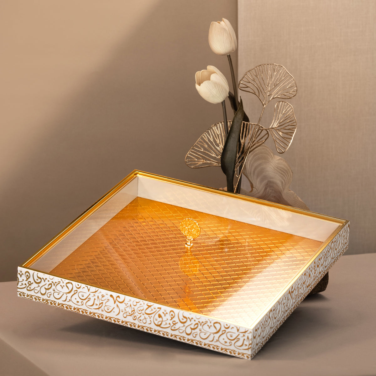 Royal Ember 15" Square Bamboo Tray – White & Gold – Otantik Home